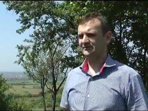 Marko Milojevic posetio porodicu Vasic iz Bivolja - YouTube