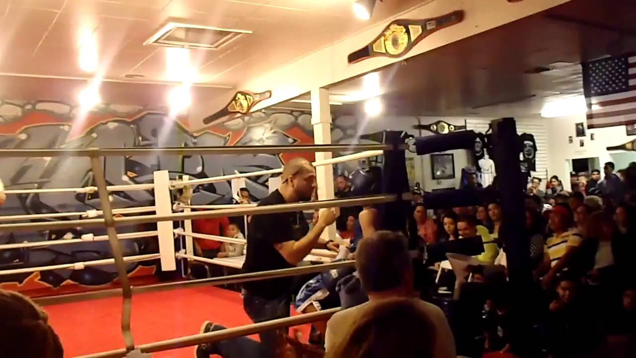 Alejandro Bastidas Amateur Debut 02/19/2016 - YouTube