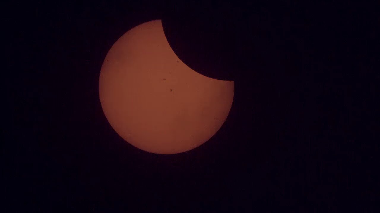 Transit of Space Station During the 2017 Total Solar Eclipse - YouTube