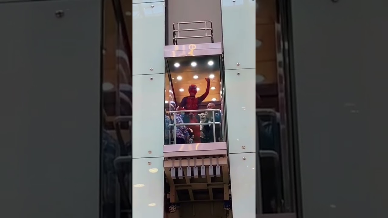 You go into the elevator and there is Deadpool😅 what are your actions?🤩 ...