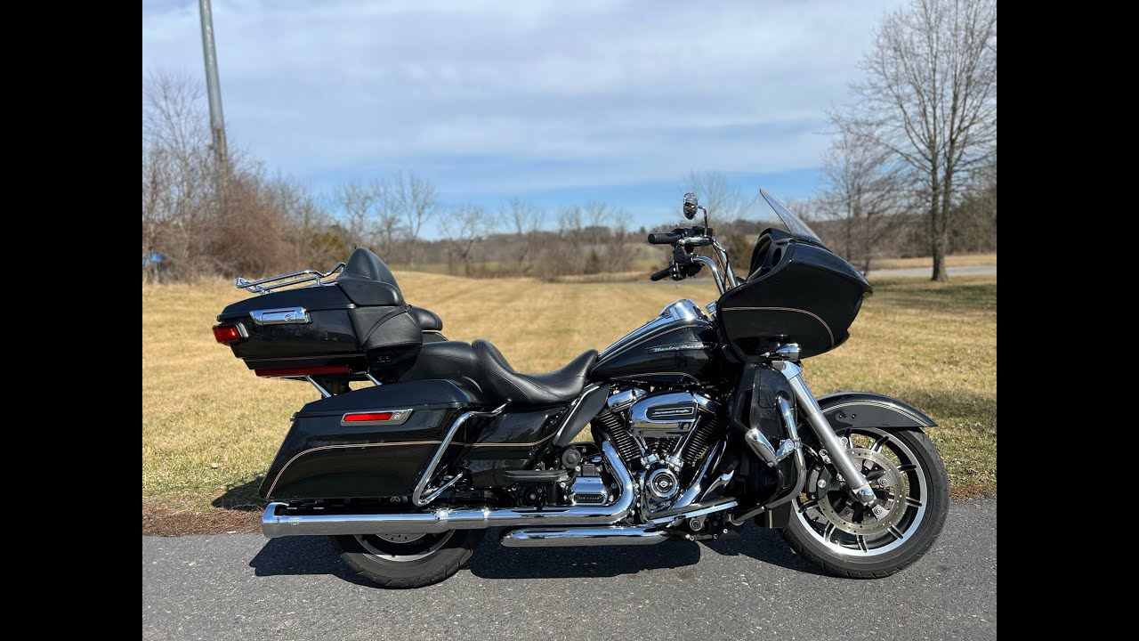 2017 Harley-Davidson Touring Road Glide Ultra FLTRU 107 Milwaukee 8 w ...