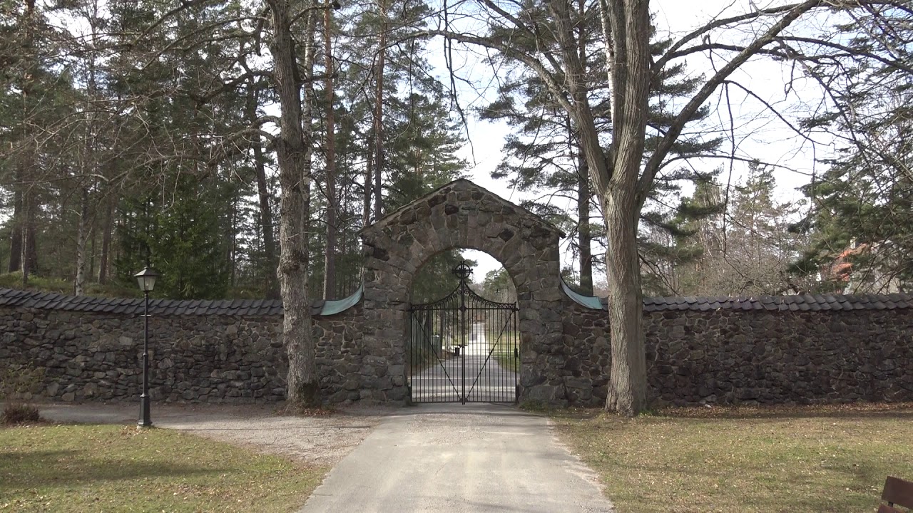 Green Screen Background /Chroma Key Backgrounds Cemetery on a Summer ...