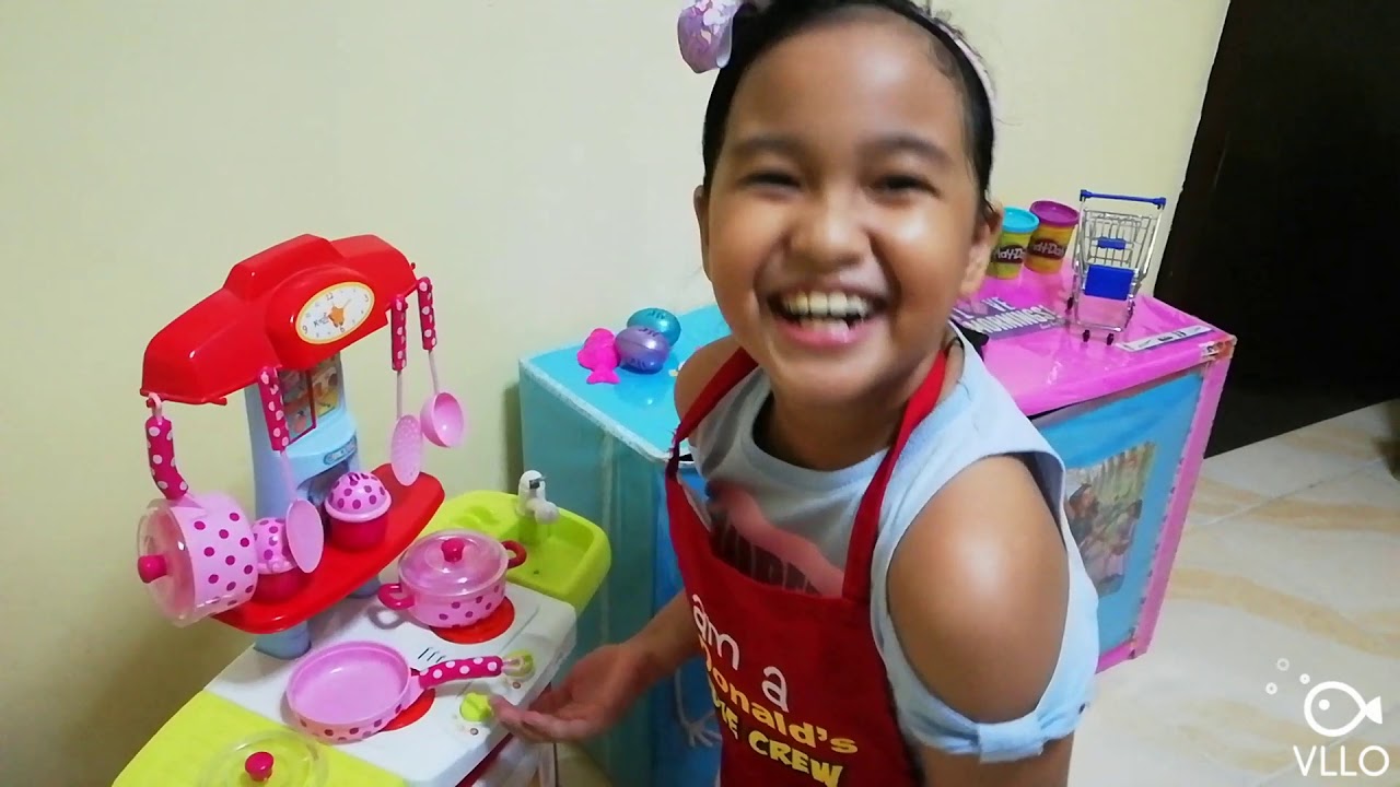 Cooking show🍳 by Clumsy Chef Chloe😂😂😂 - YouTube