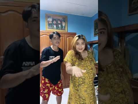 Dedek Livia Dance #tiktok #seksi #hot #joget #dance #dedeklivia #viral