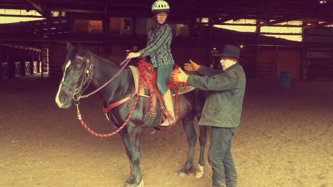 How to Safely Mount a Horse - YouTube