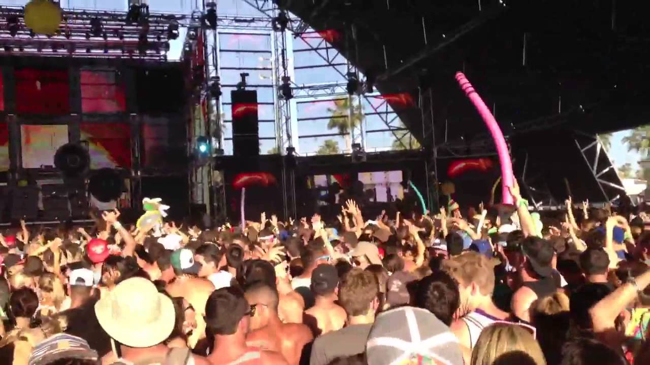 Bingo Players Coachella - YouTube