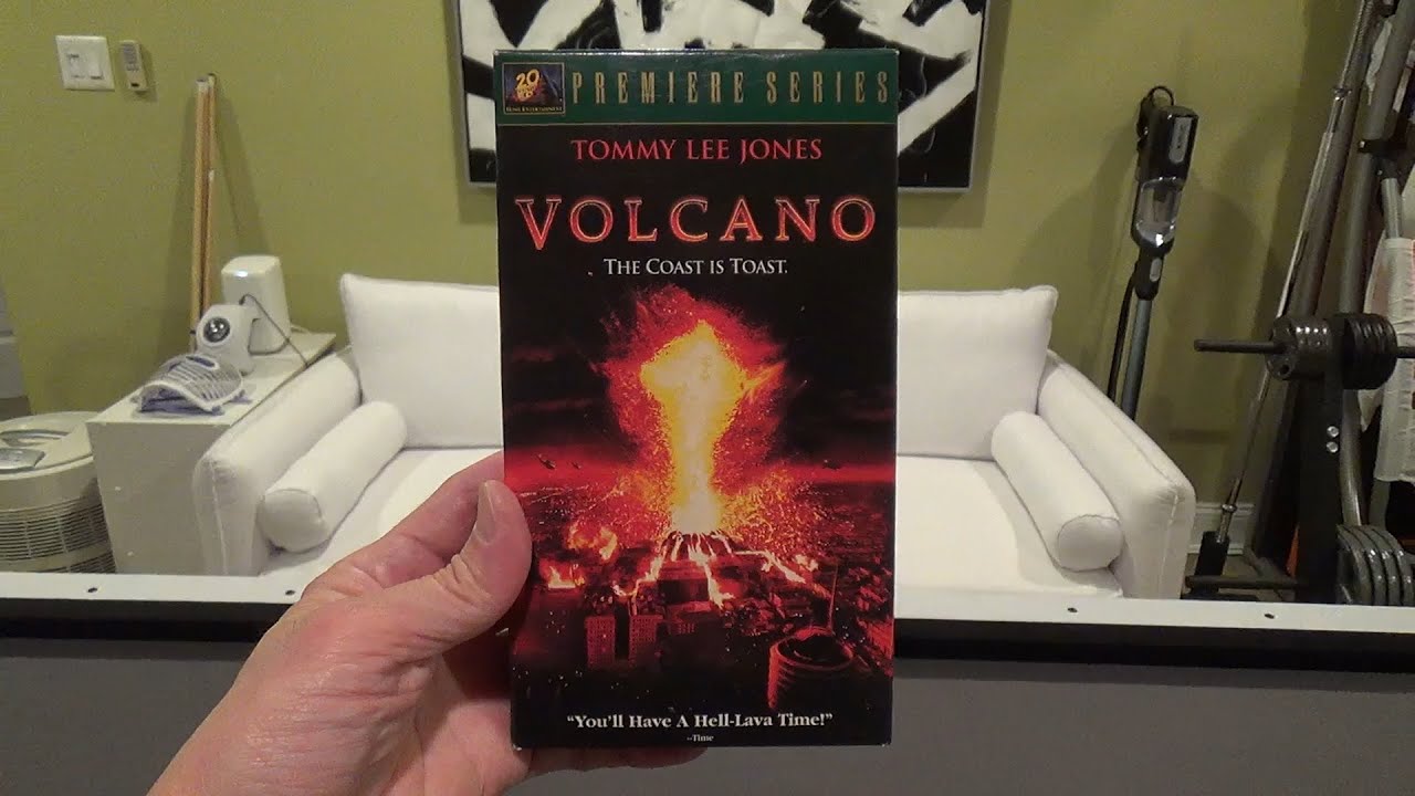 VOLCANO 1997 VHS MOVIE REVIEW TOMMY LEE JONES ANNE HECHE 90S DISASTER ...