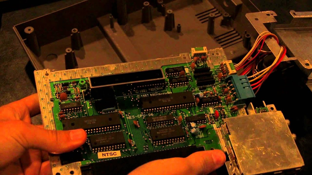 Fixing a NES! (Disabling the 10NES chip, and fixing the 72-pin) - YouTube