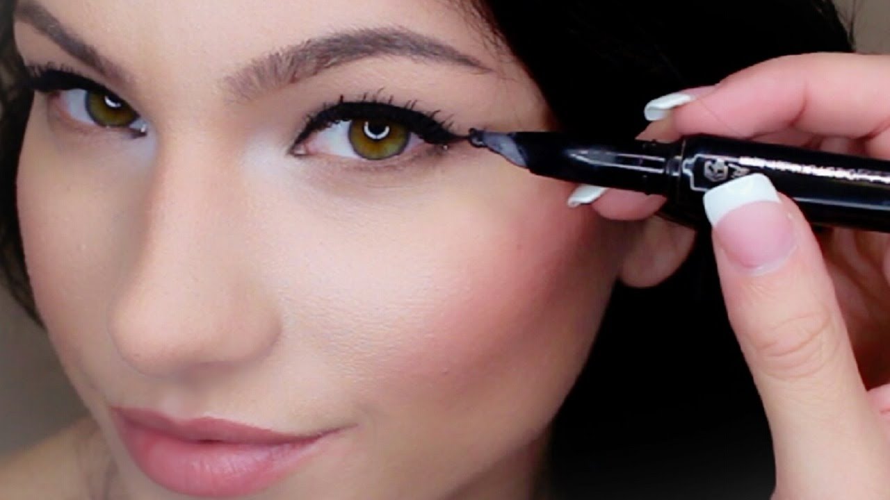 DEMO & REVIEW: Benefit They're Real Push Up Liner! - YouTube