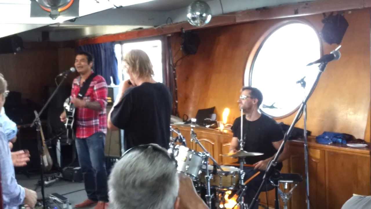 Steve Edmonds Band Sydney Cruise 15th September 2013 - YouTube