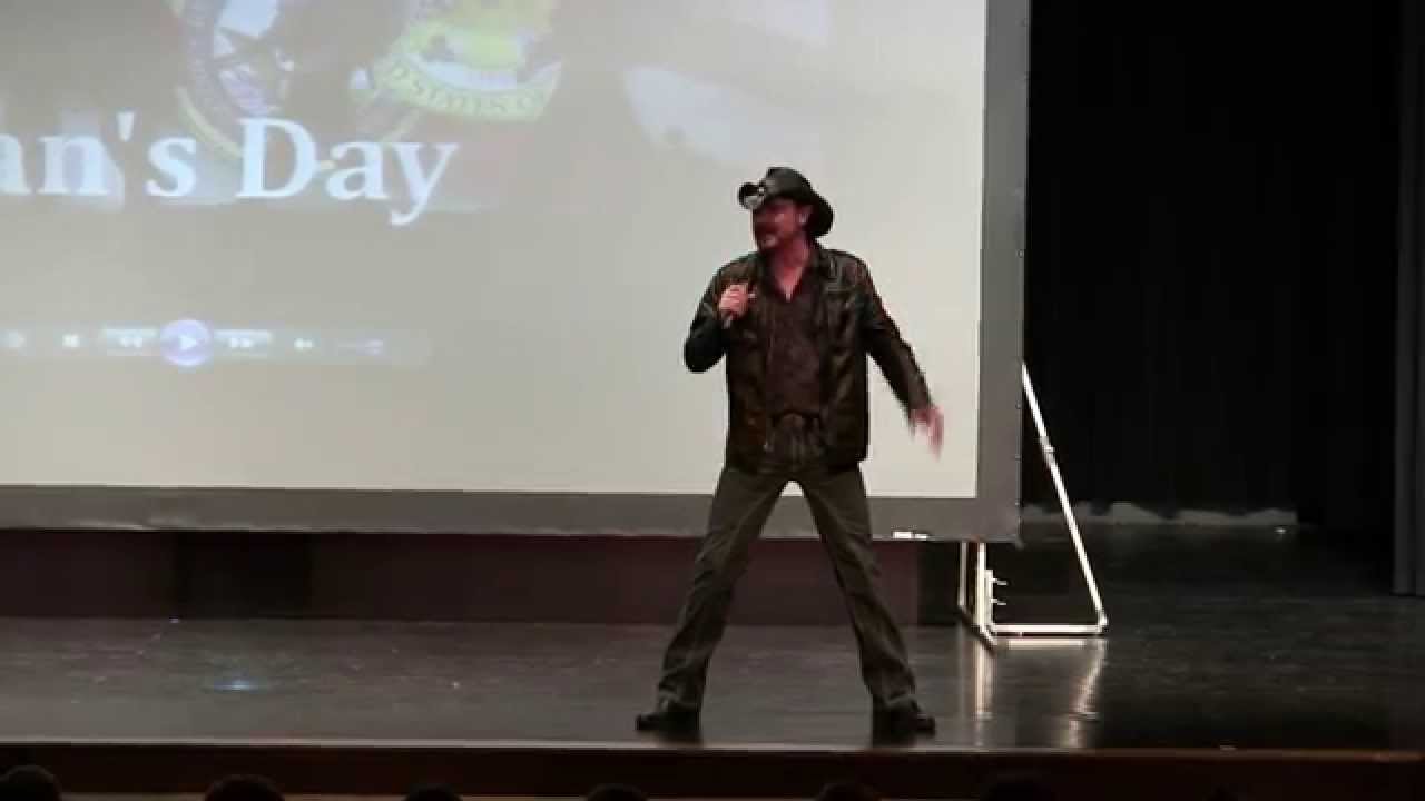 Ricky Lee, Rev. Paul Johnson, 2014 Veterans Day Program, Bellwood - YouTube