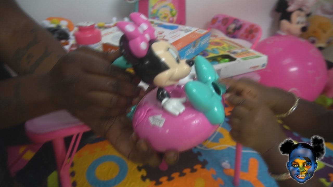 "Goddess World" (Minnie Mouse Bubble Machine Review) - YouTube