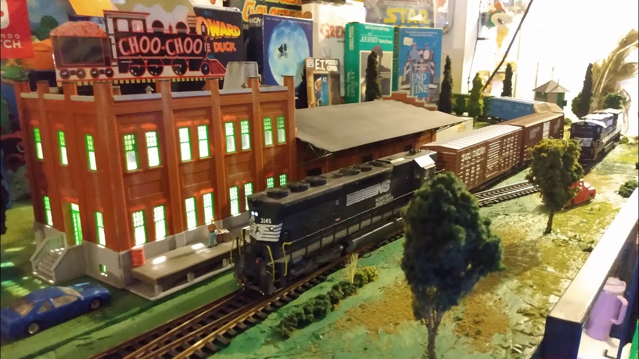 My HO Scale NW Southern Railway & NS Transition Era Temporary Layout ...