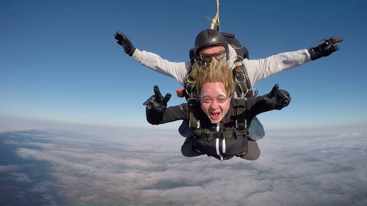 Tandem Skydive Hinton Airfield - Oct 2020 - YouTube