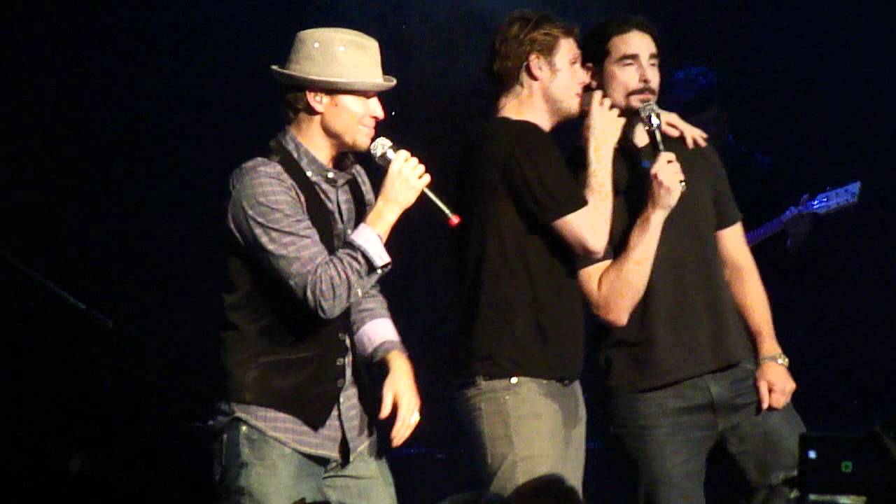 BSB Cruise 2011 - Group B Concert - Drowning (with Kevin) - YouTube