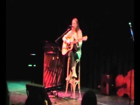 Sanne Daas - Time to move on - YouTube