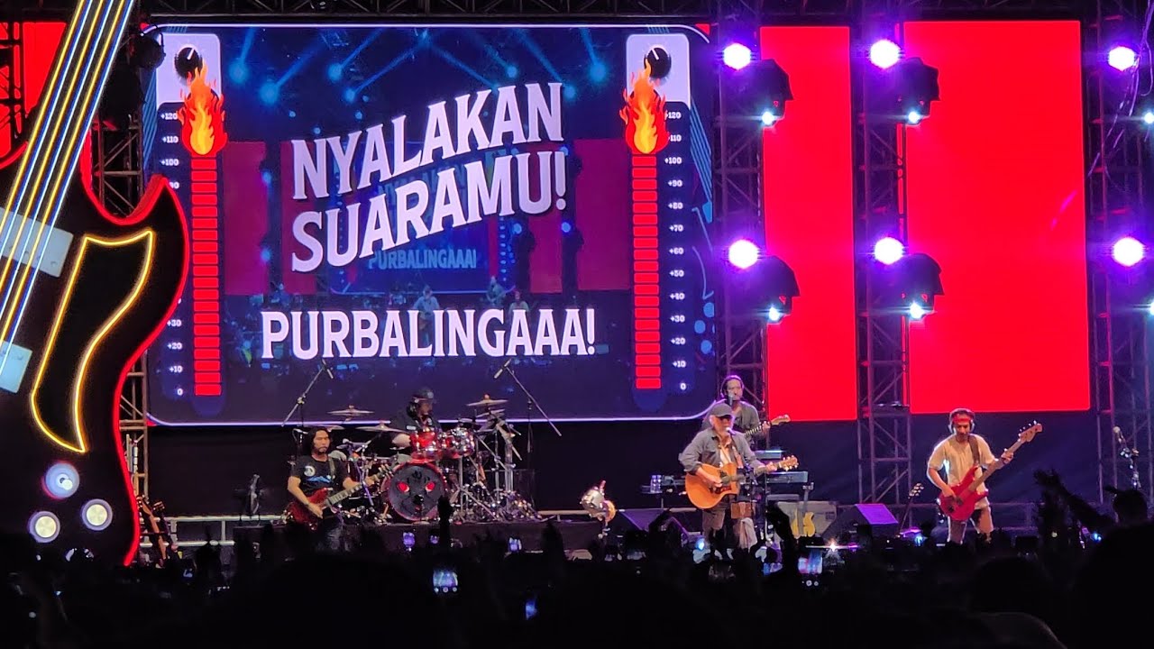 Iwan Fals & Band - Pesawat Tempurku Live Gaung Merah Segalanya ...
