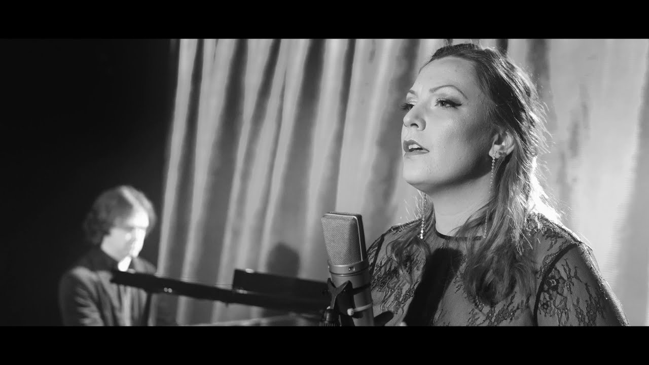 BANDANNA - Try - YouTube