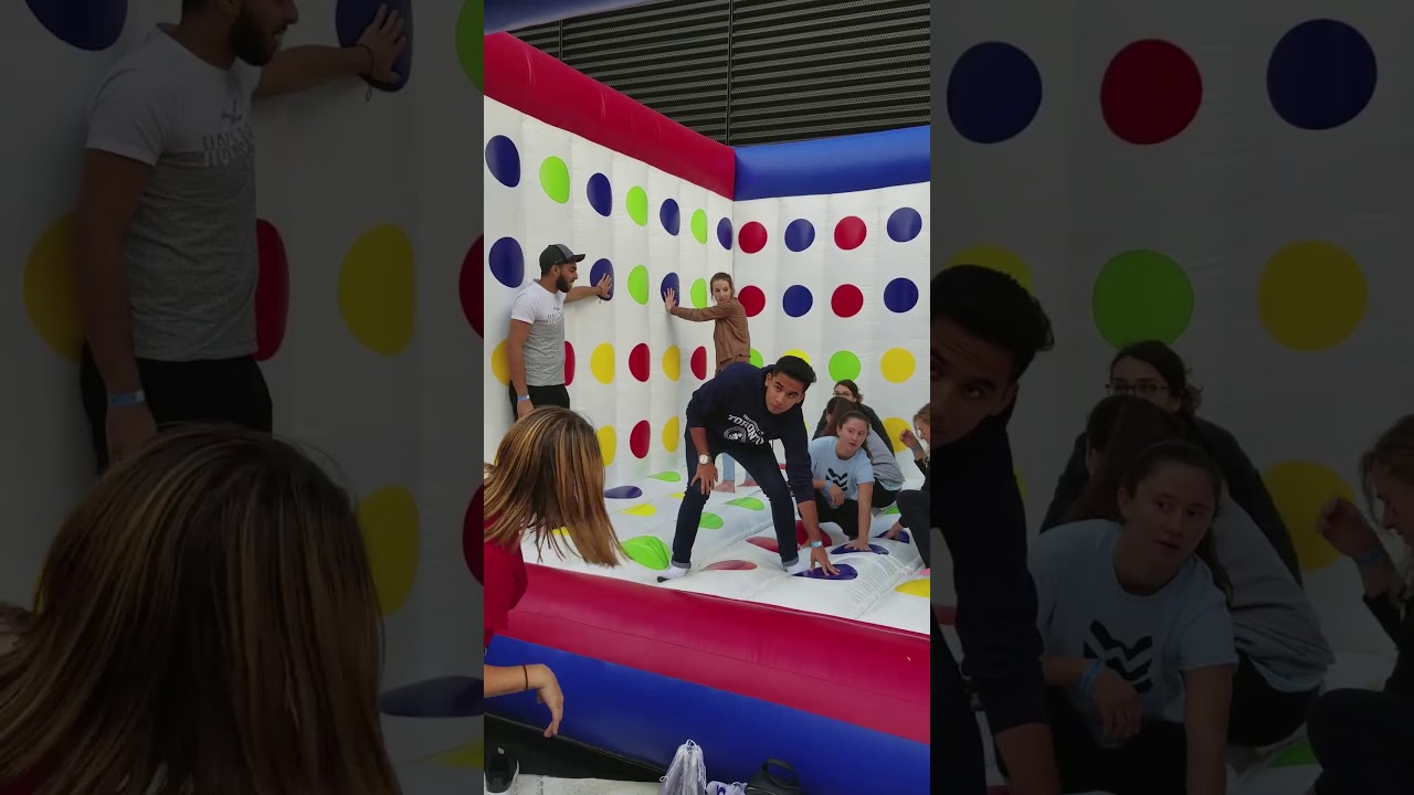 4D Twister - YouTube