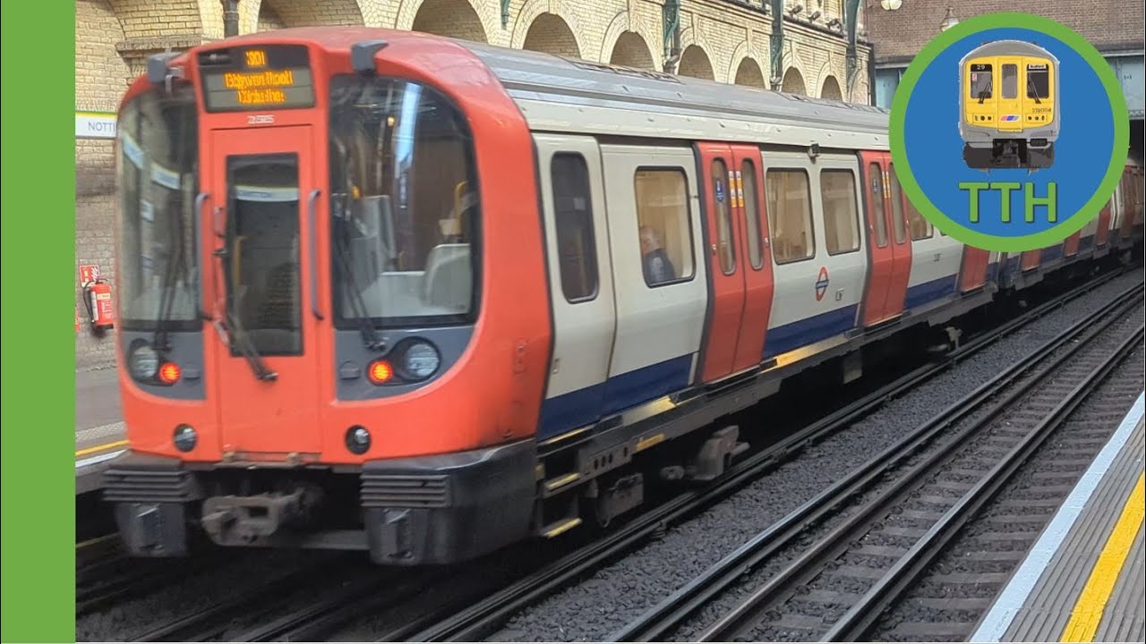S Stock at Notting Hill Gate - YouTube