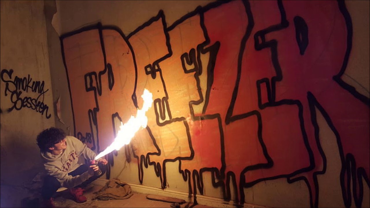 JAY FREEZER - SMOKING SESSION - VLONE - YouTube