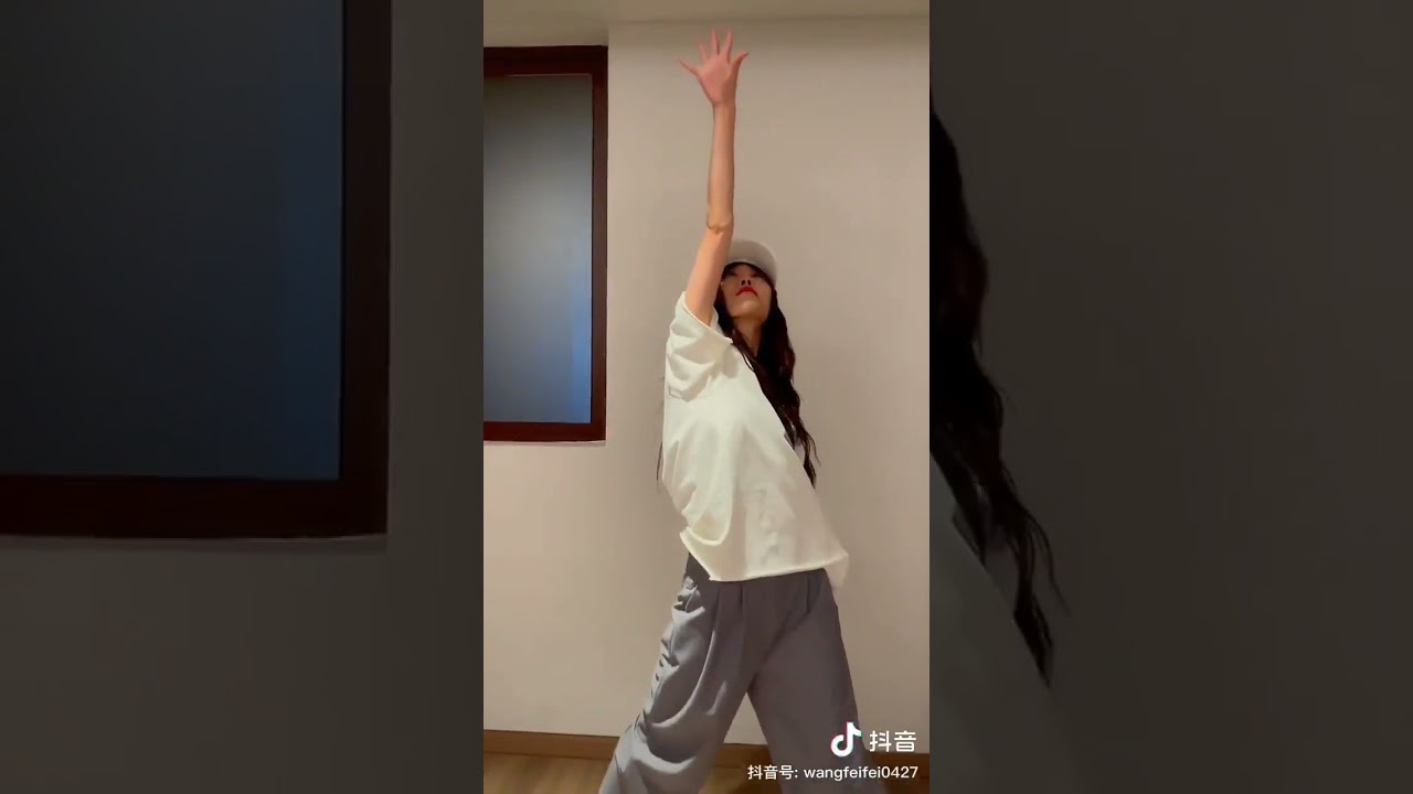 王霏霏 Wang Feifei douyin 抖音 Update dancing Shi Mian De Ye 失眠的夜 by Song ...
