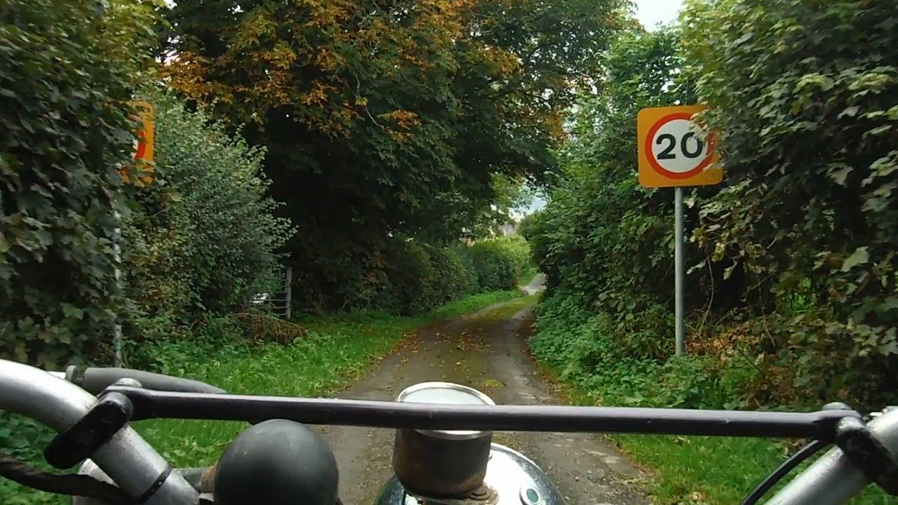 20 mph speed limit signs are a joke! - YouTube