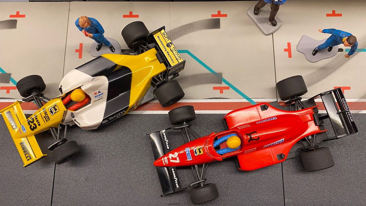 Ferrari and Minardi two Scalextric F1 slotcars in the Race. 🏎️💨 - YouTube