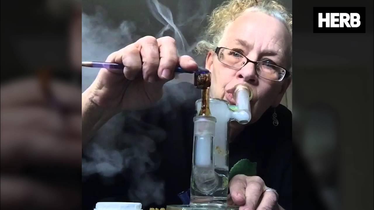 Dabbing Granny Takes A Big Dab Hit For Her Friends - YouTube