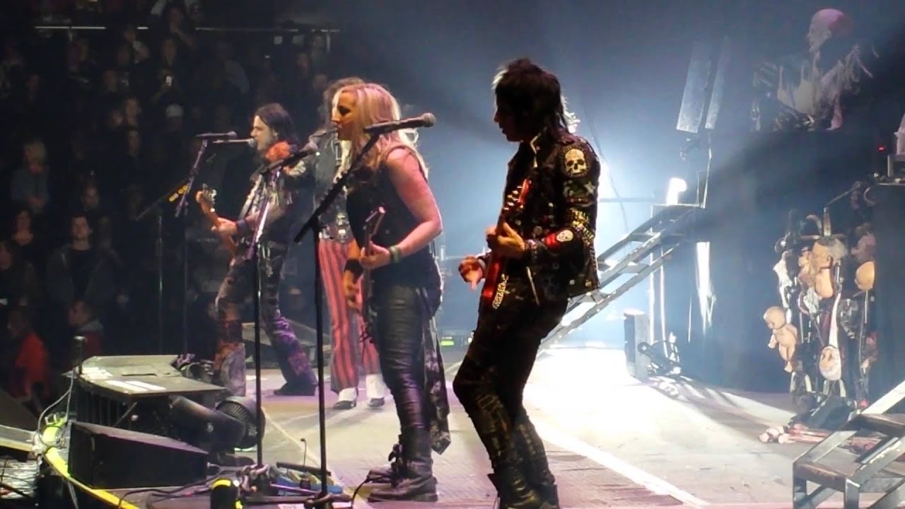 Alice Cooper - Poison - Live 11-12-14 Alliant Energy Center Madison ...