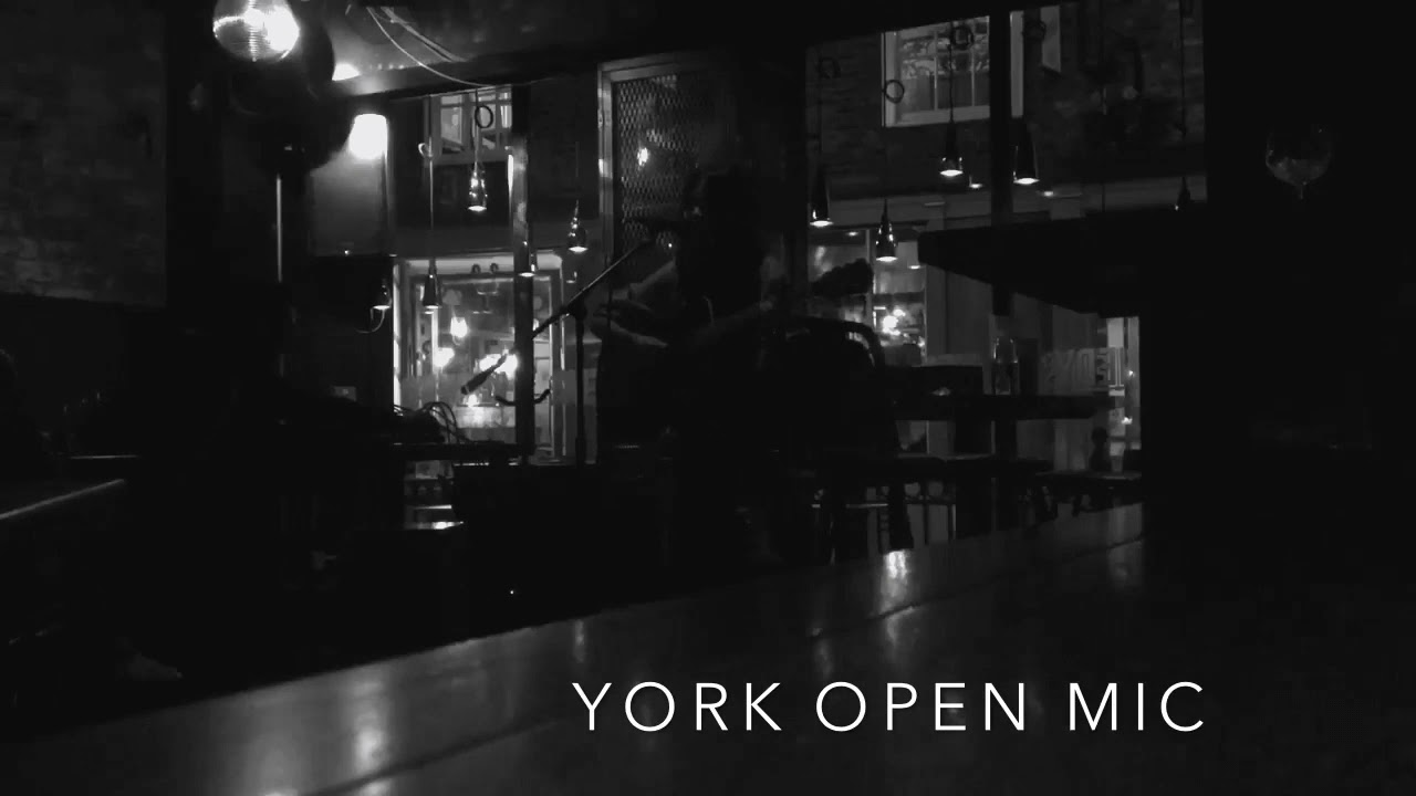 Kennedy’s Open Mic Night in York - YouTube