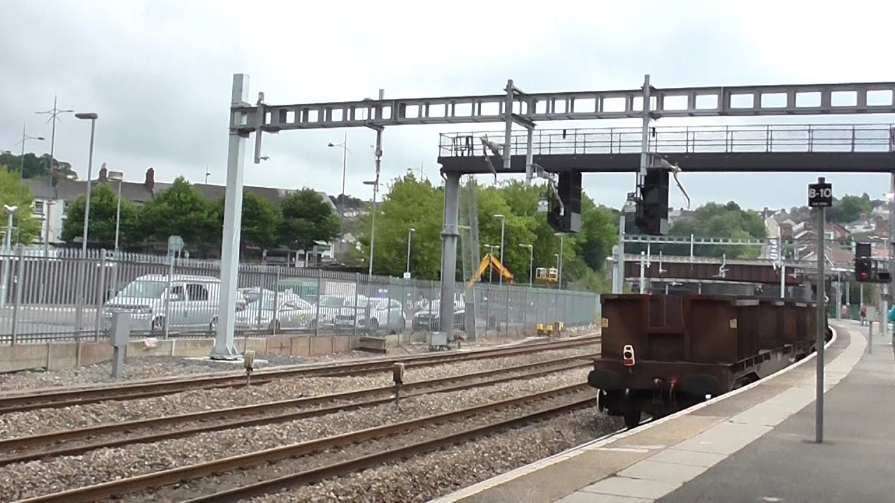 DB Cargo UK Class 66 no: 66011 @ Newport {654C} 14/08/2018. - YouTube