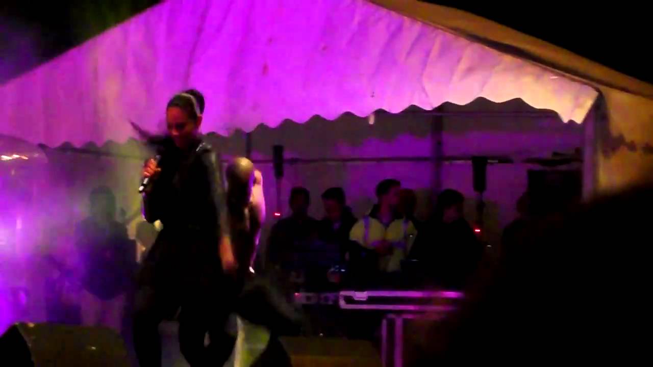 Alesha Dixon - The Boy Does Nothing - HD - Meadowhall Christmas Lights ...