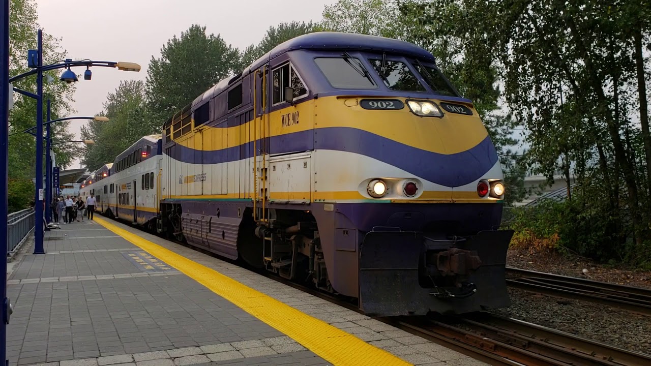 West Coast Express train departing Coquitlam, BC - YouTube
