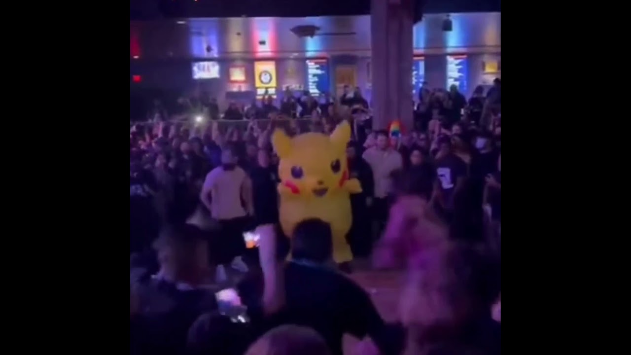Pikachu Mosh - YouTube