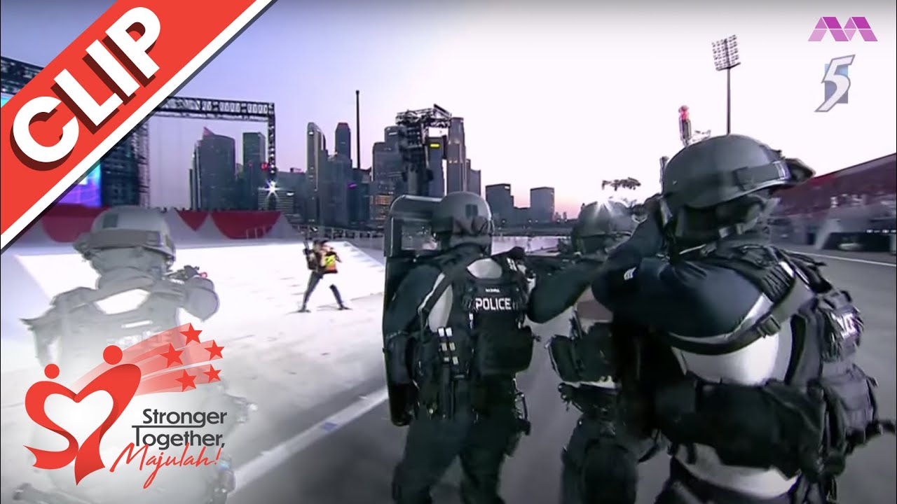 Total Defence Display 2 - a thrilling display with emergency responders ...