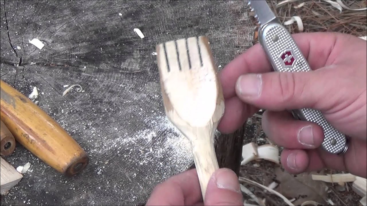 Bushcraft - Carving a Fork - YouTube