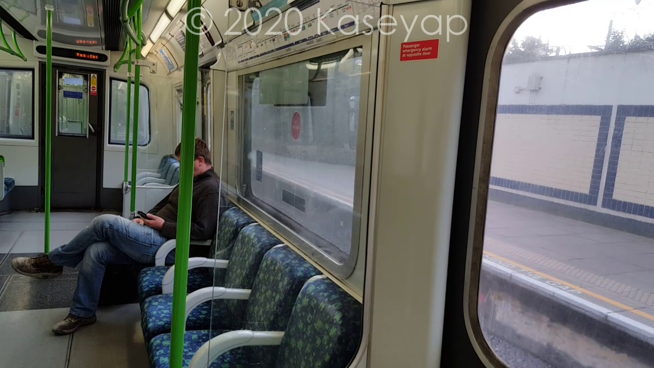 London Underground: District Line D78 Stock 7539 Hammersmith-Earl's ...