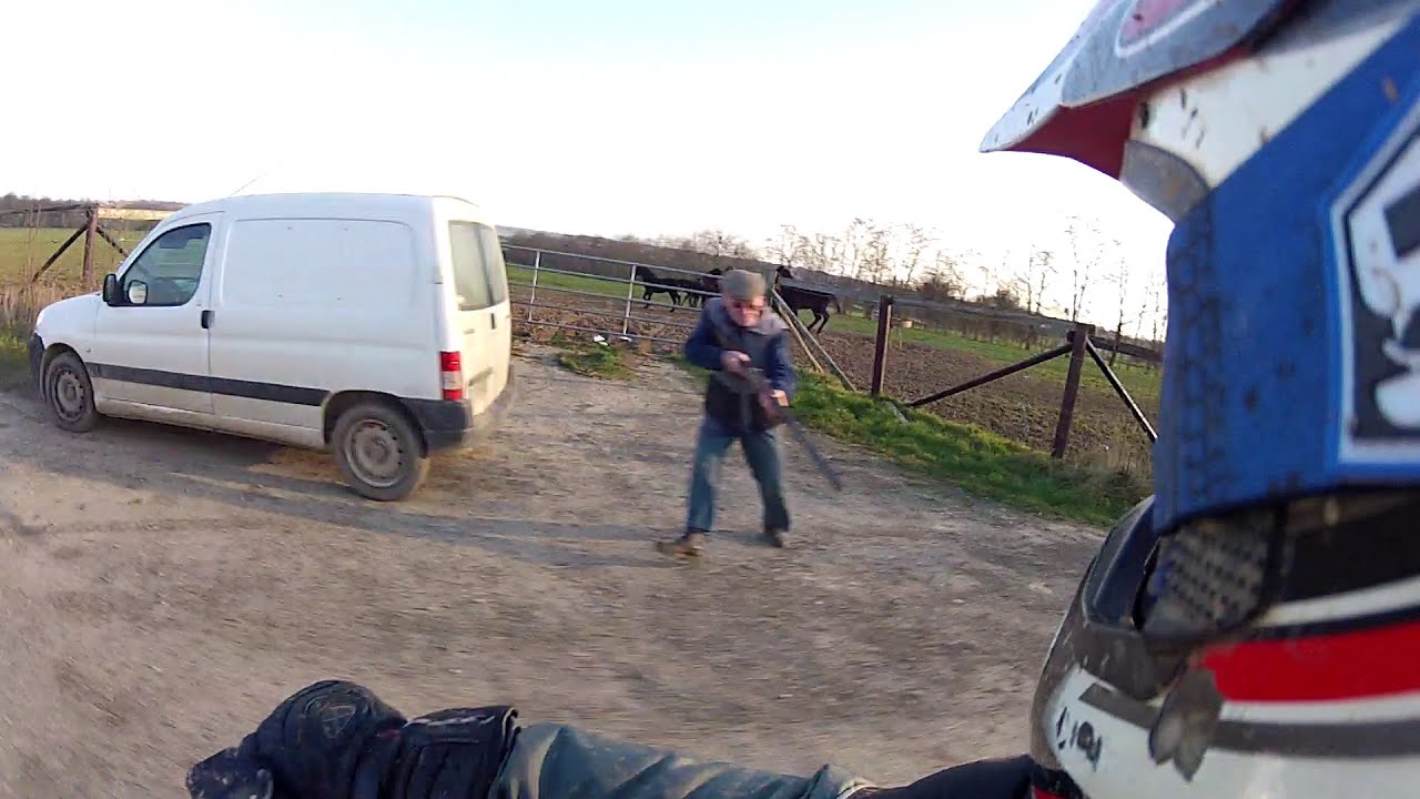 atv riding : angry guy with gun (quad vs chasseur qui me vise !) - YouTube