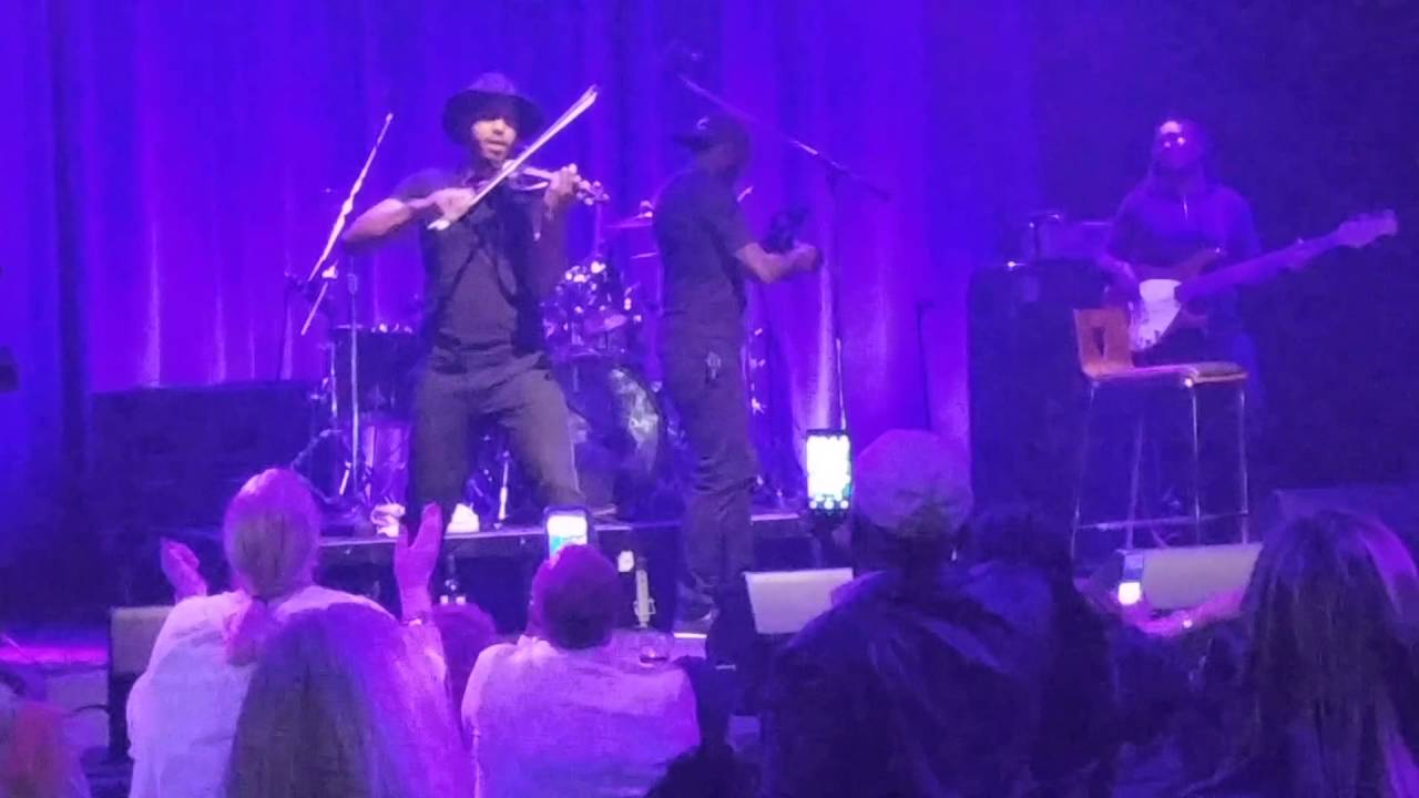 Damien Escobar performing Prince's "Purple Rain" LIVE - YouTube