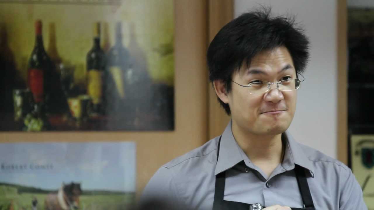 Clearly Organic Spanish Wine - YouTube