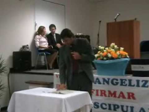 Domingo 04-10-2009 Apostol Daniel Cipollone - YouTube