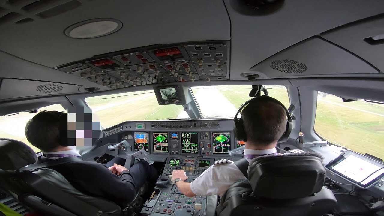 Storm Dennis EGBB/BHX Flybe Embraer 175 Flight Deck - YouTube
