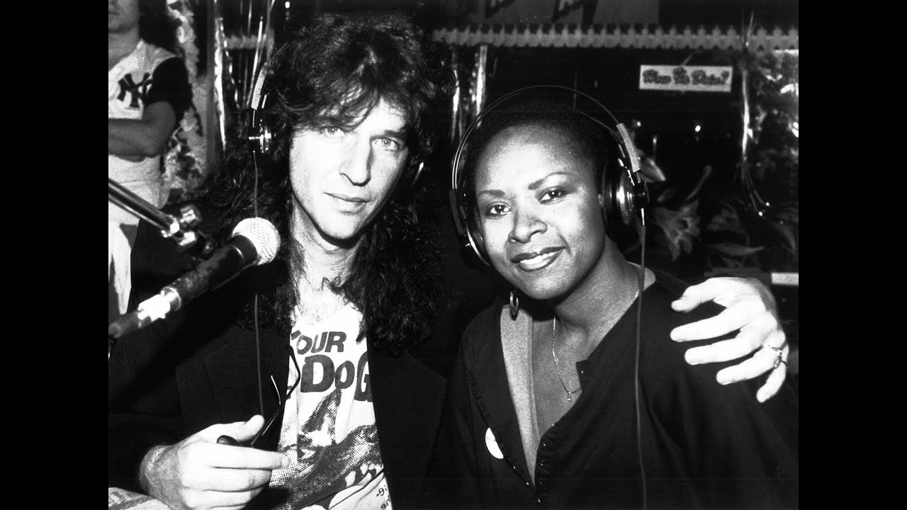 HOWARD STERN-CLASSIC CLIPS 2 HOWARD STERN and ROBIN QUIVERS READ THE ...
