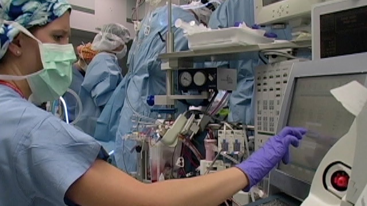 Transposition of the Great Arteries (TGA): Surgery (4 of 5) - YouTube