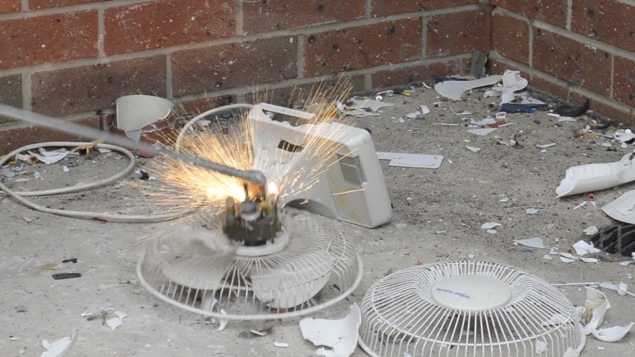 Smashing a Tropical Breeze TDF23 Desk Fan - YouTube