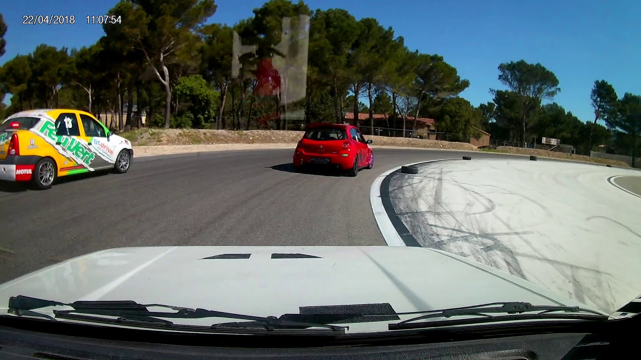 Driving center GOLF GTI MK1 VS Clio RS - YouTube