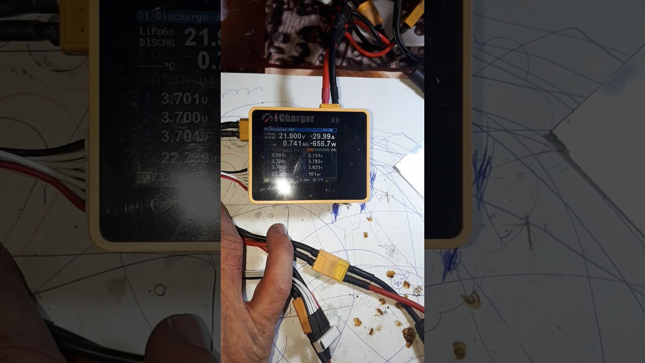 Lipo 30A discharge test - YouTube