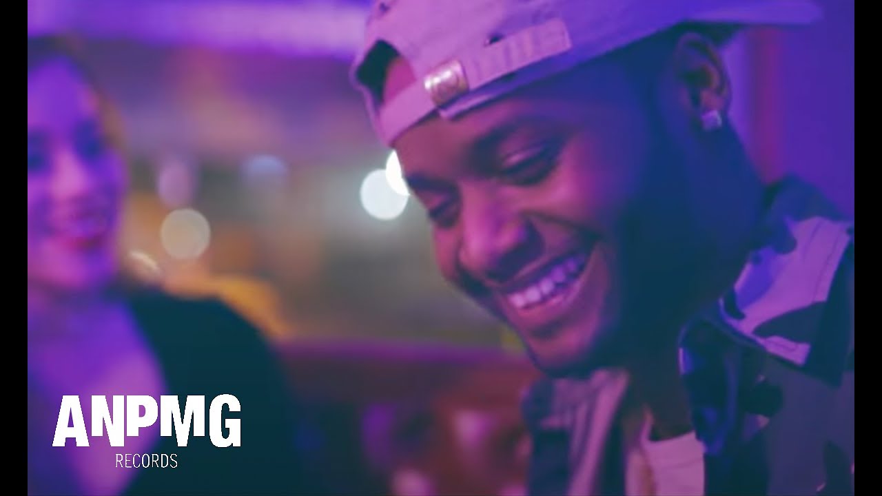 El Negro Soy Yo (Video Oficial) - YouTube