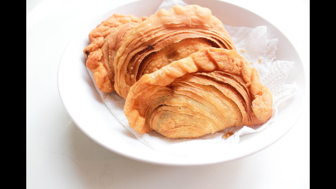 Easy Malaysian Curry Puffs { Vegetarian Appetizer} - YouTube